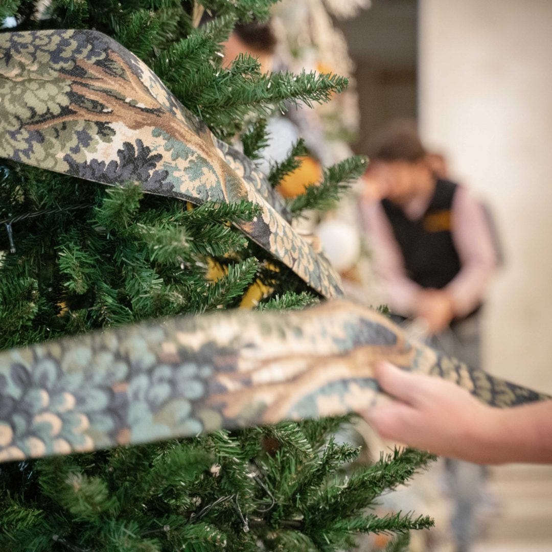 SOLIDARITY XMAS TREES - LLADRÓ MAGAZINE