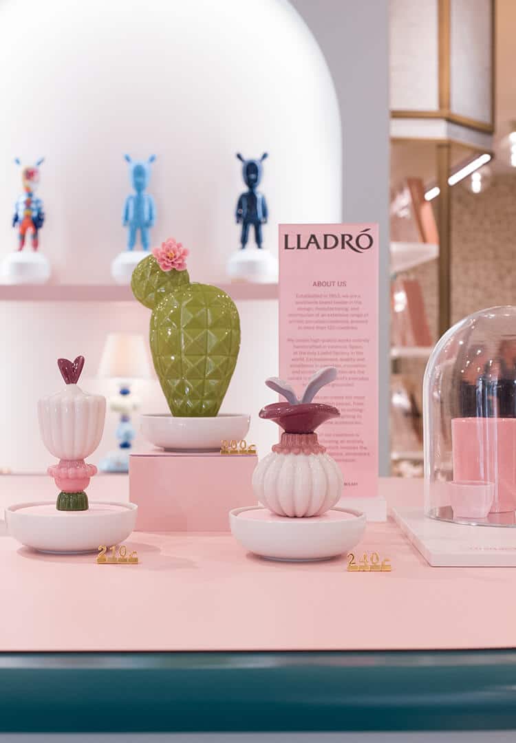 New Pop Up Space Opens At Luxury Mall In Venice LladrÓ Magazine