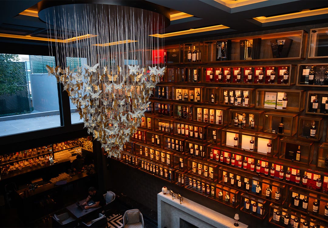 LLADRÓ AT THE 1824 SOCIAL CLUB, MEXICO CITY - LLADRÓ MAGAZINE