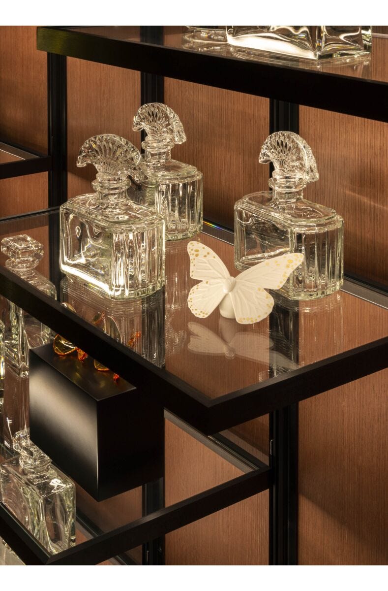 Butterfly Figurine. Golden Luster & White - Lladro-USA