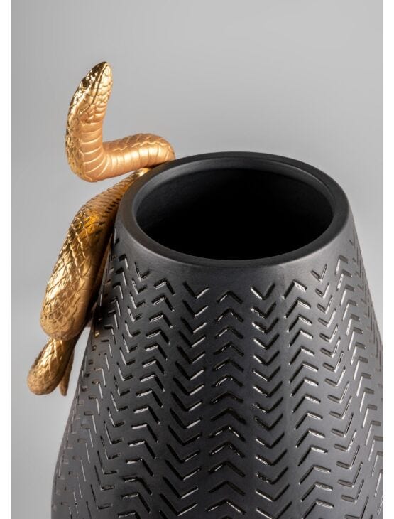 Snakes vase| Lladro Official INDIA