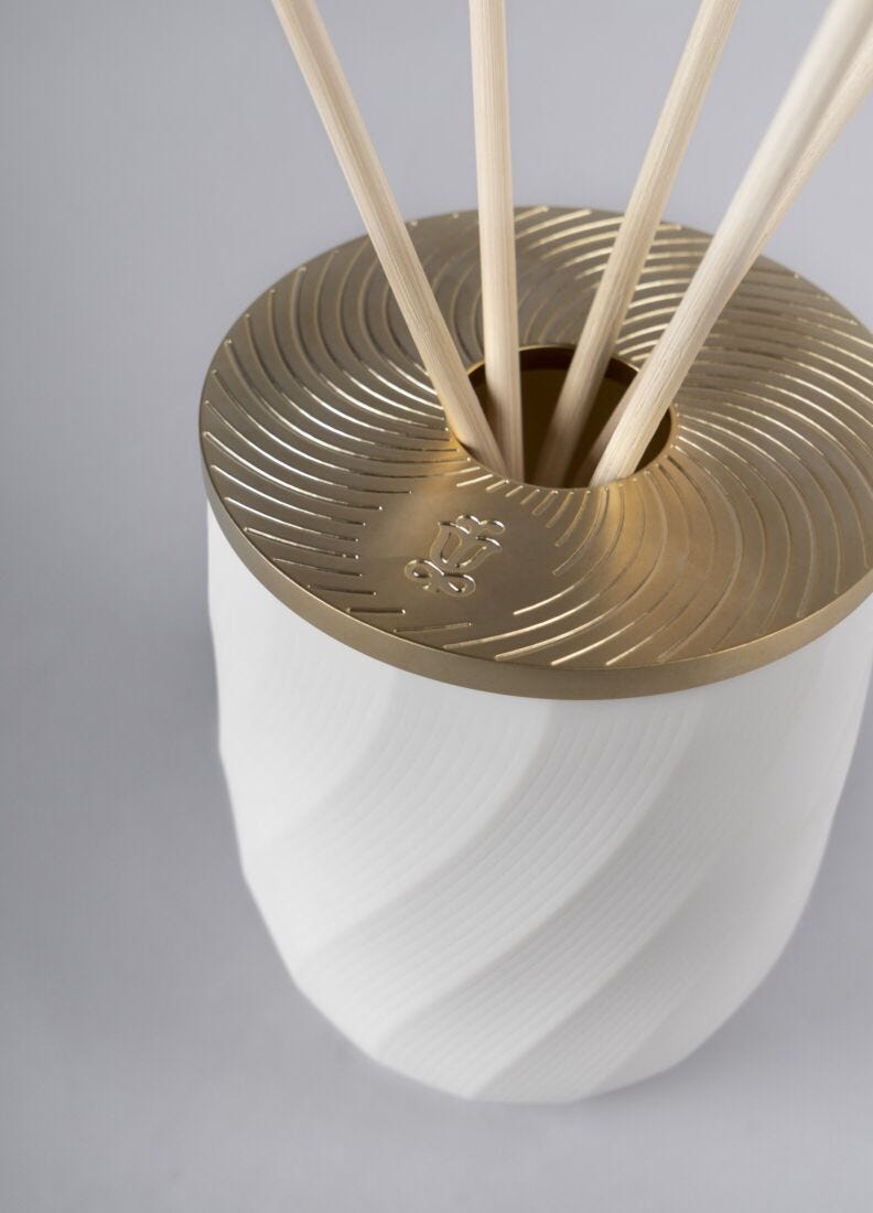 Aroma Diffuser Ice Cream. Gardens of Valencia Scent | Lladró® Europe