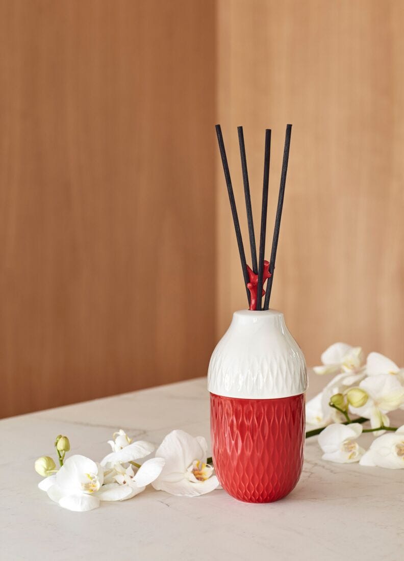 Aroma Diffuser Coral. Mediterranean Beach Scent | Lladró® USA